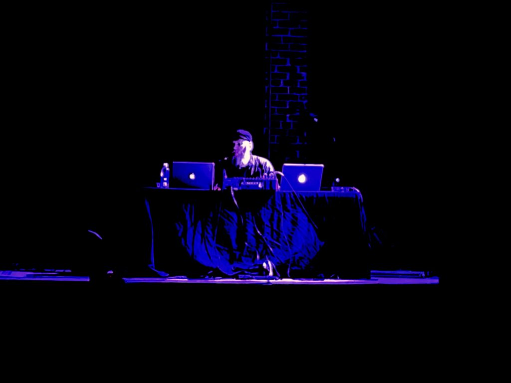 Smother My Ears: Kevin Drumm, Daniel Menche, Carlos Giffoni + Alex ...